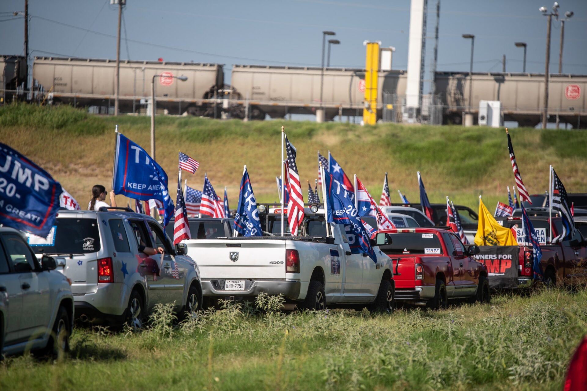 ‘Like local terrorism’: Trump caravan roars into Marin City, angering ...
